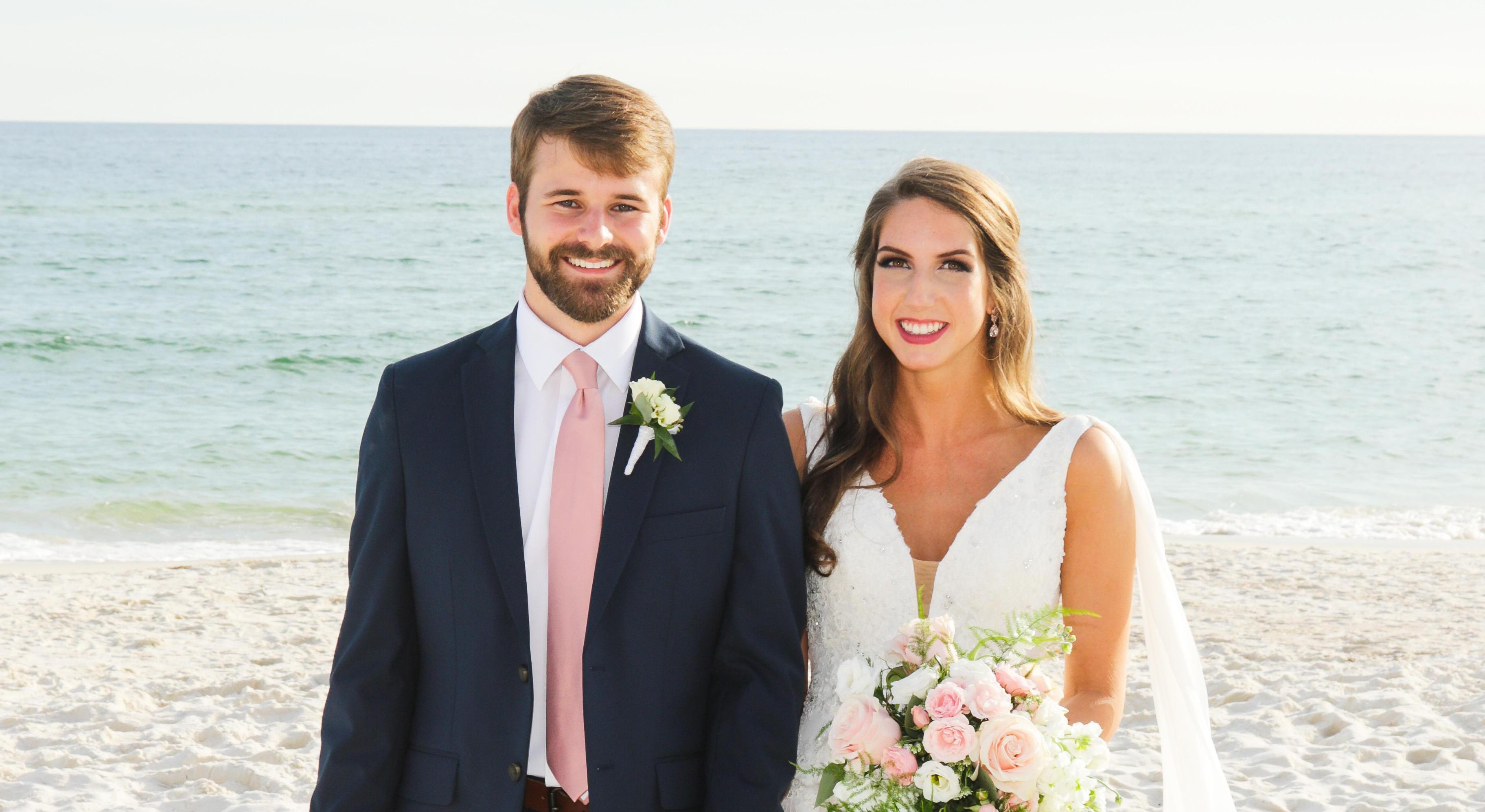 Caroline Griffith and Collin Thomas' Wedding Website