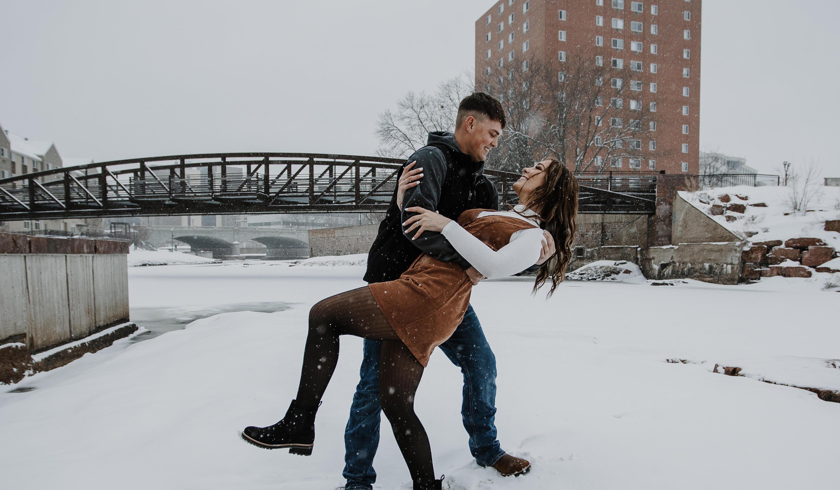 Taylor DeBoer and Tyler Schlechter's Wedding Website