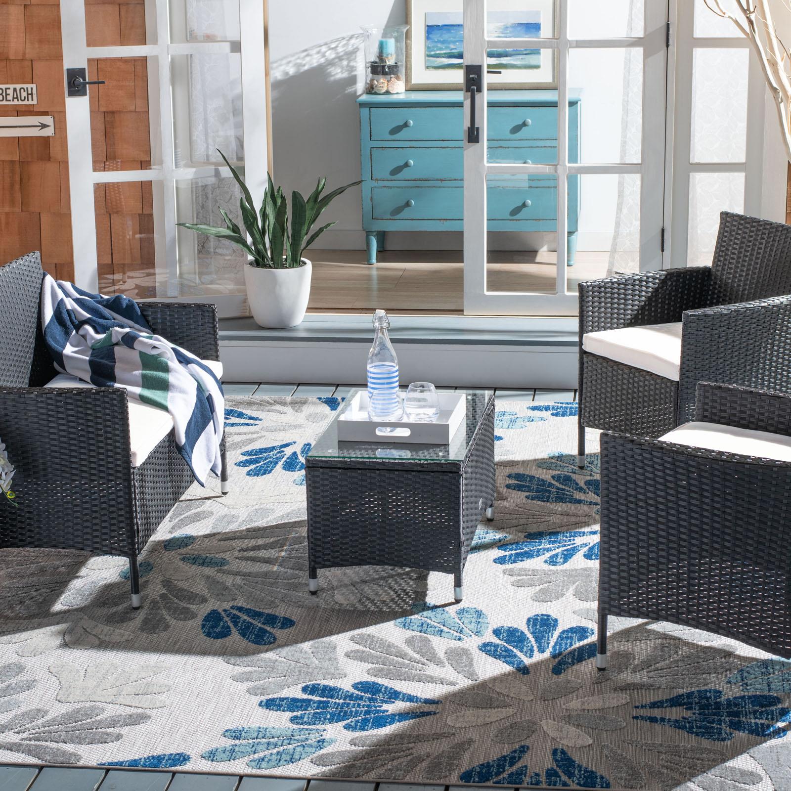 Safavieh, Bandele 4-Piece Outdoor Living Set - Zola