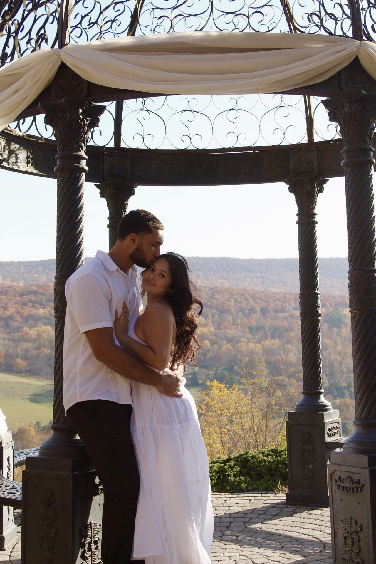 Victoria Isabel Gonzalez and Lionel Alexander Duncanson III's Wedding ...