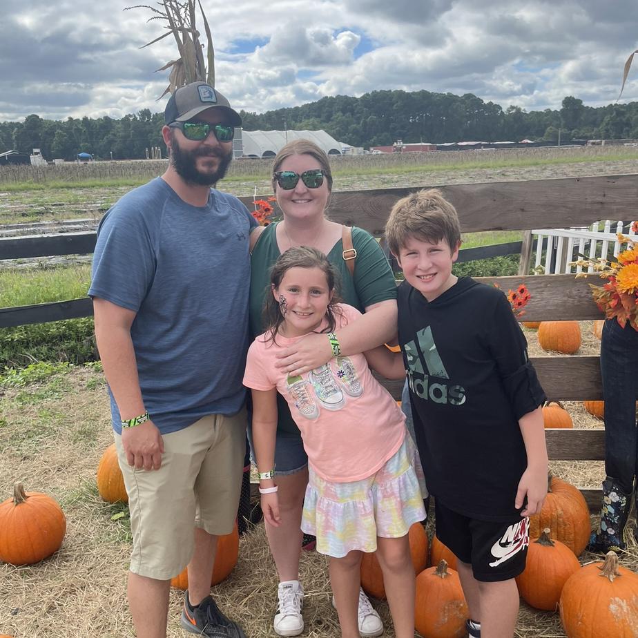 Mindy Nicholson and John Dampier's Wedding Website