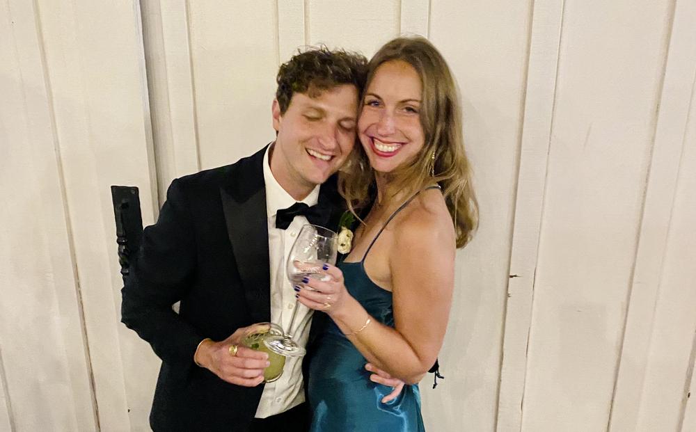 Laura Wetzel and Daniel Brinkley's Wedding Website