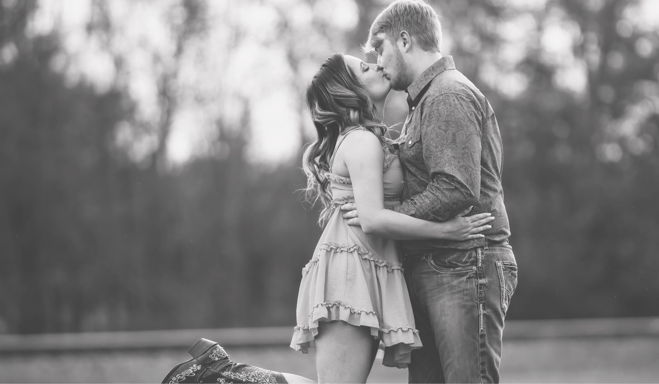 Chloe Medina and Landon Ellis' Wedding Website