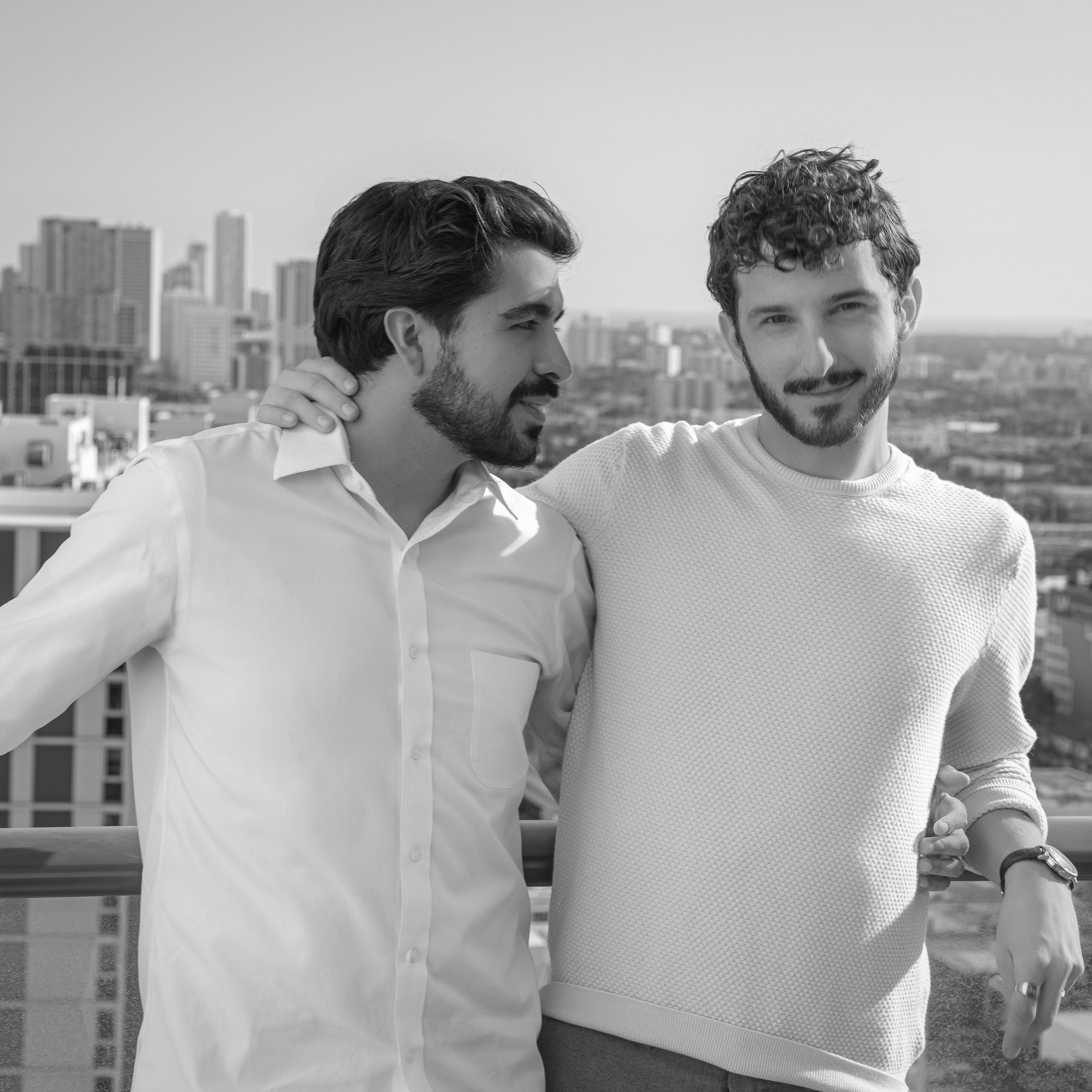 Héctor Ortiz Sierra and James Weisel's Wedding Website