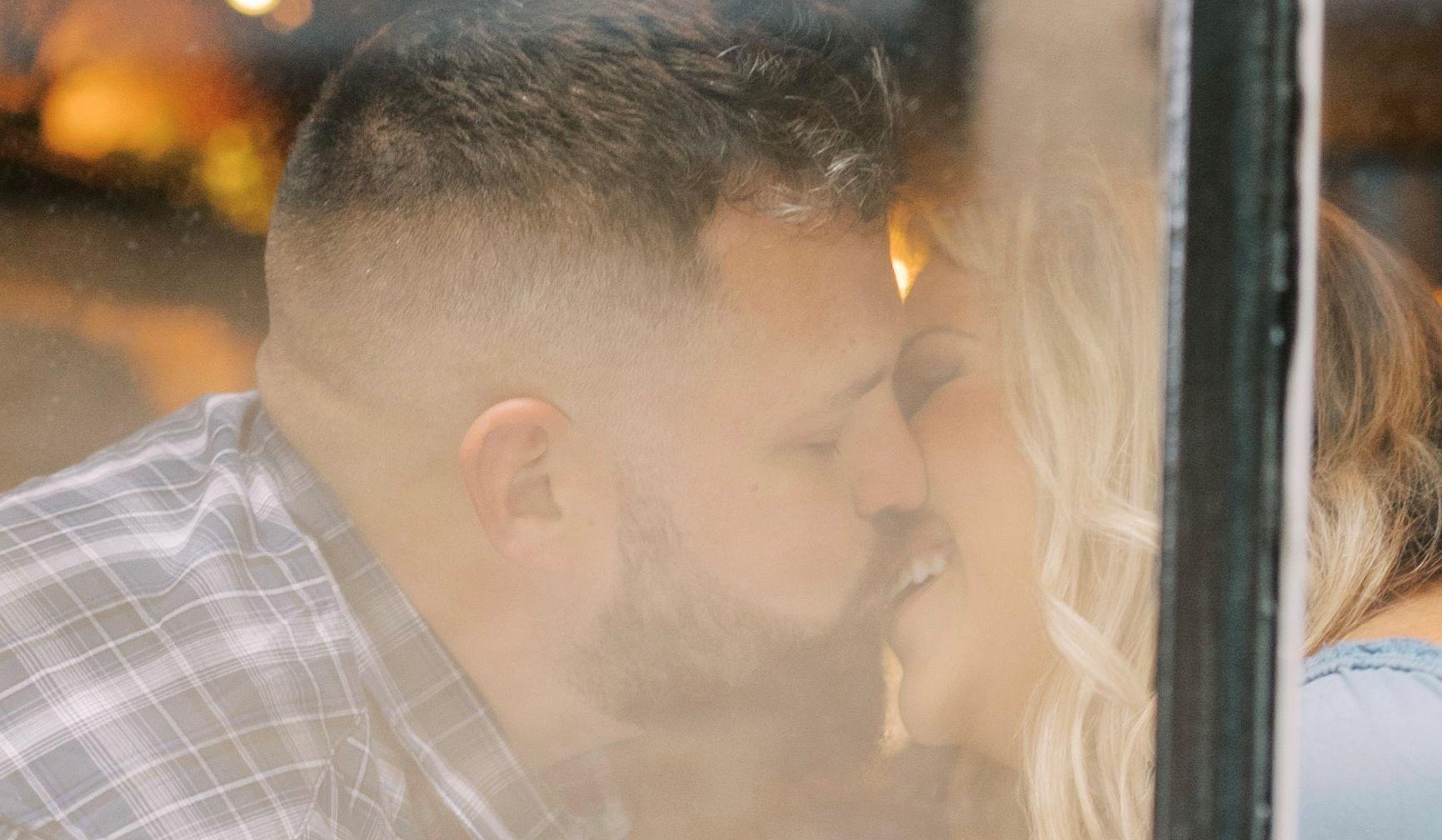 Lacey Miller and Russell Robbins' Wedding Website