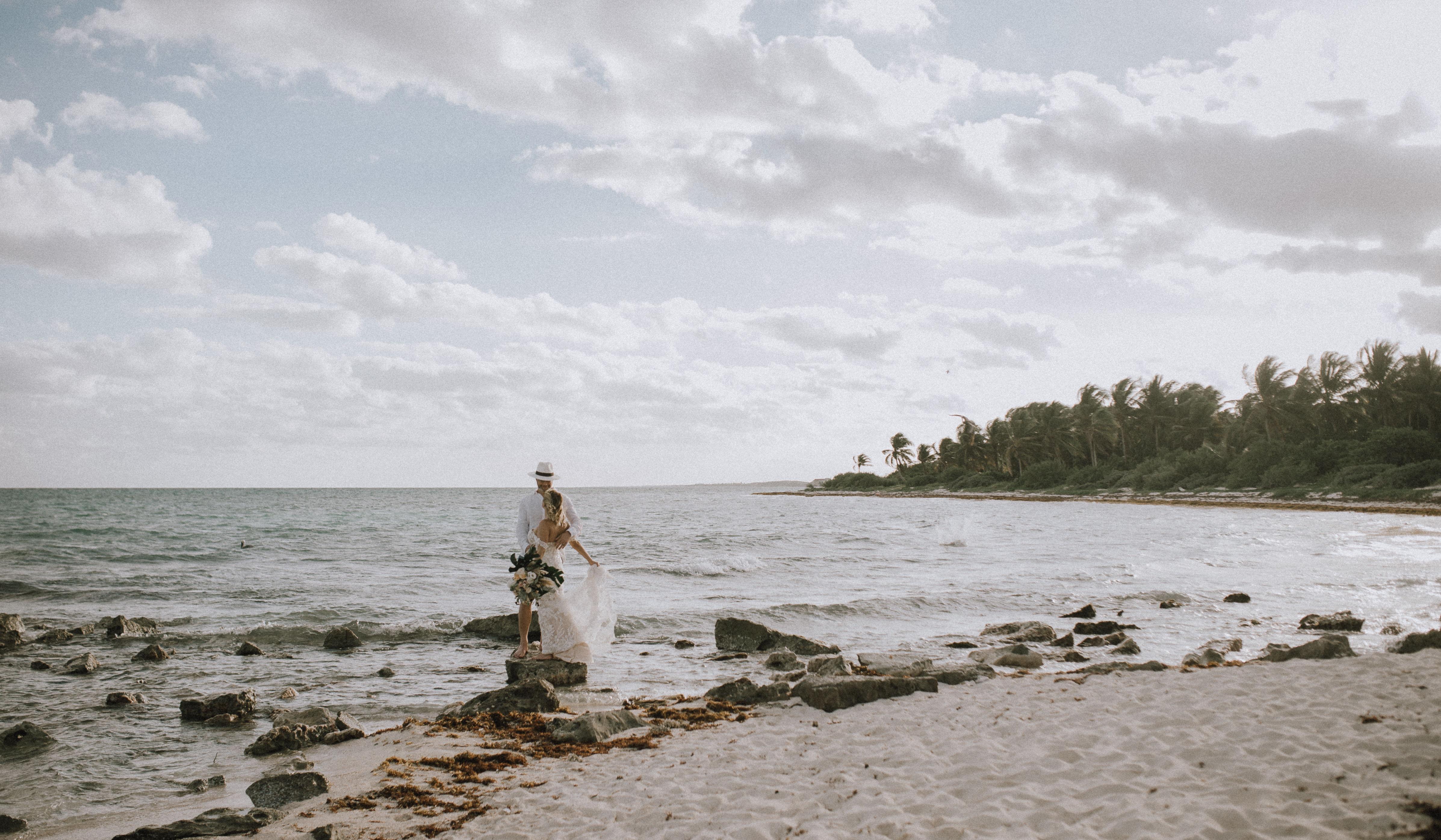 Tara McCafferty and Matthew Russell's Wedding Website