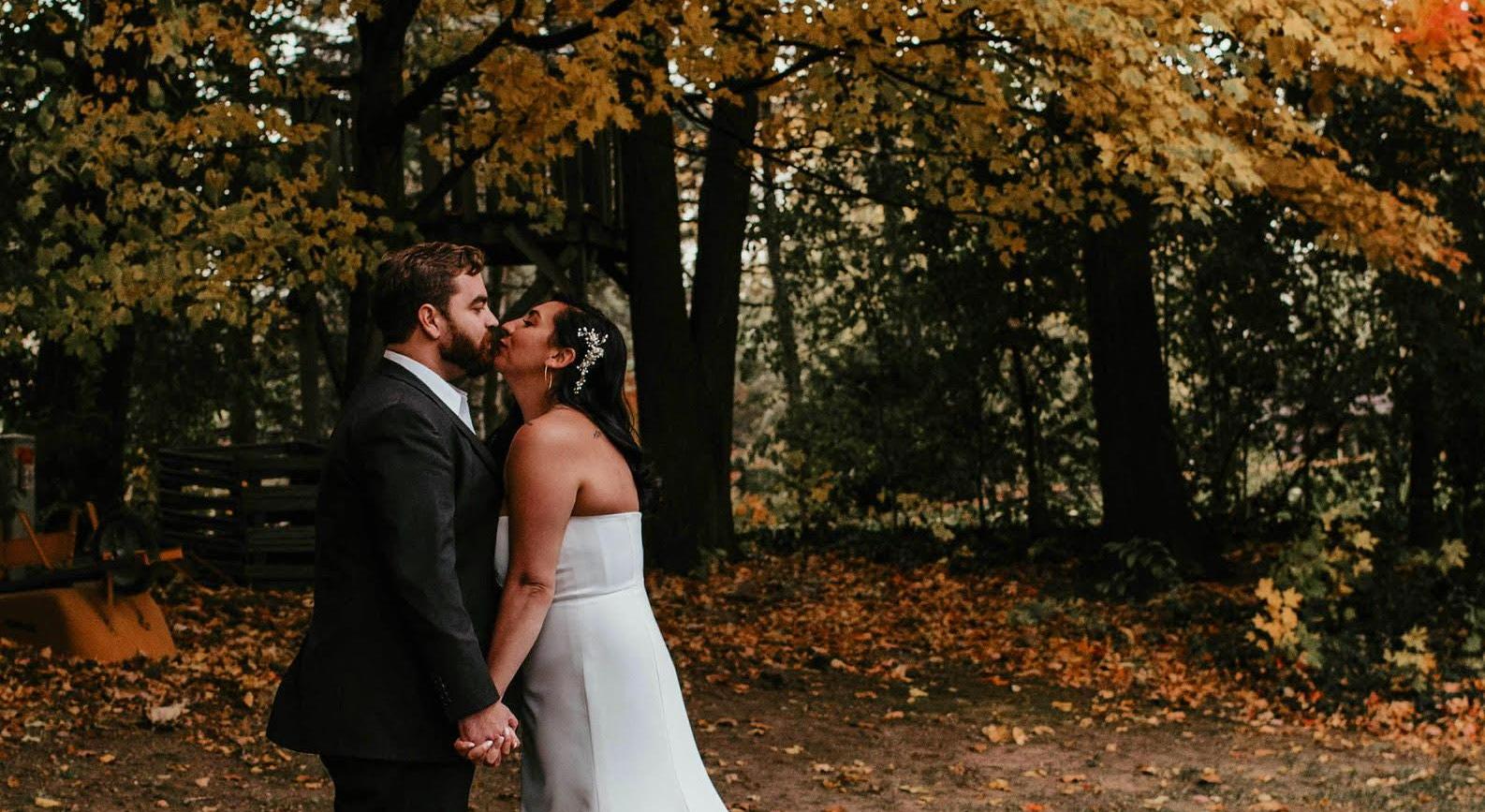 Shannon Derian-Toth and Madison Derian-Toth's Wedding Website