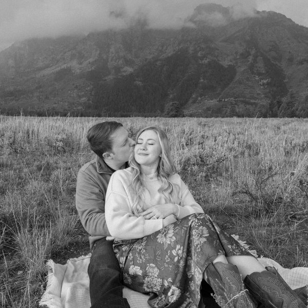 Kaylean Oliver and Chandler Sirls' Wedding Website