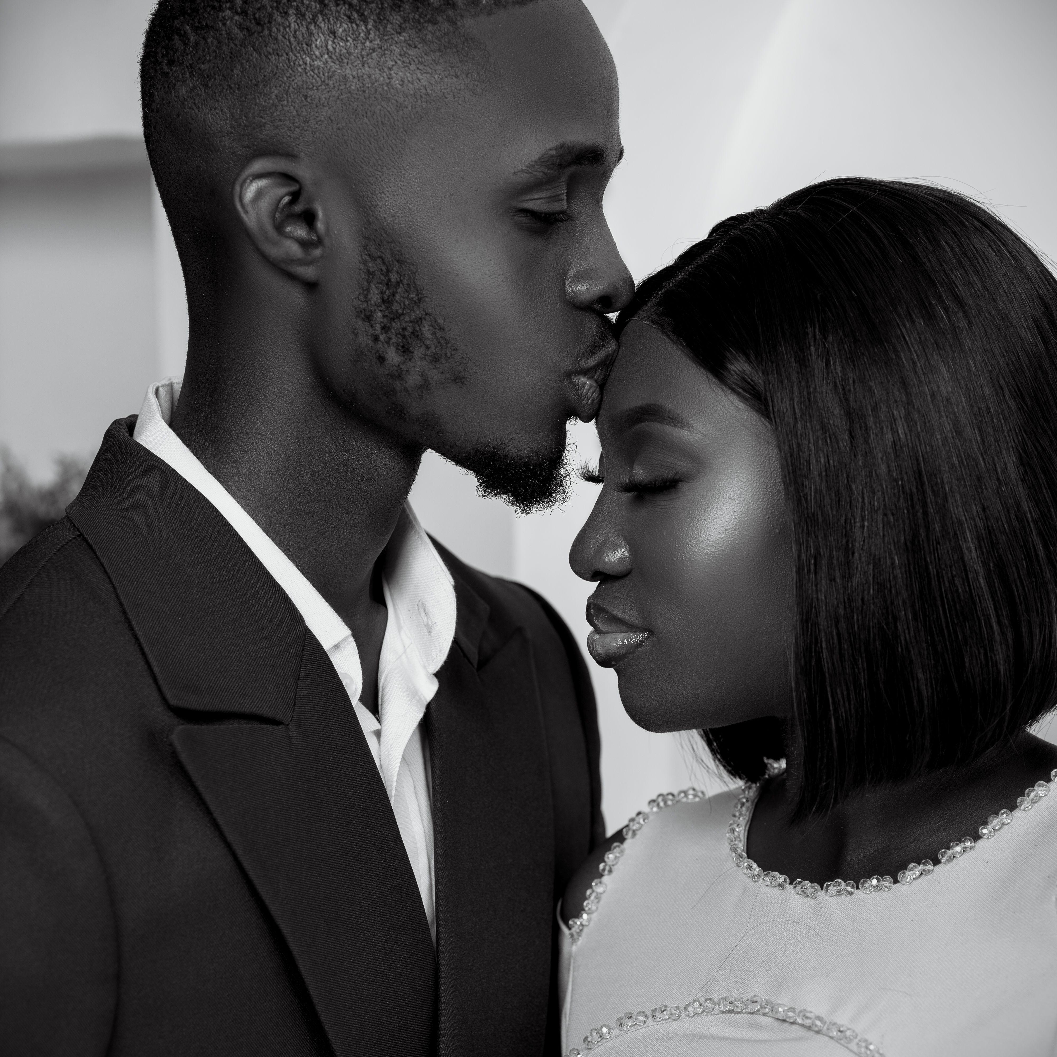 Elizabeth Oshokoya and Clinton Nwachukwu's Wedding Website
