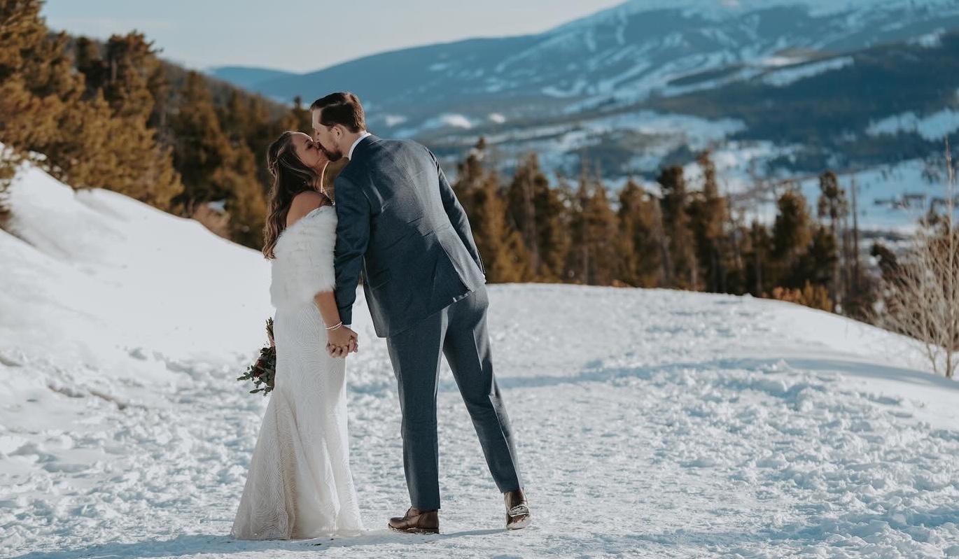 Michaela Barhite and Joe Dixon's Wedding Website