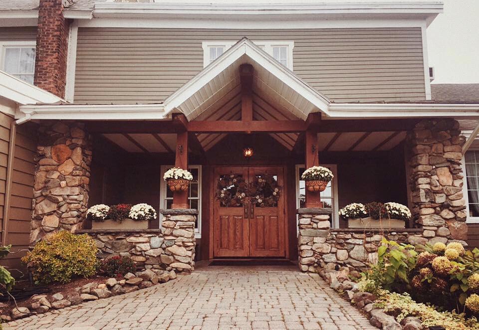 Kristen Bania and Matt Phelan's Wedding Website
