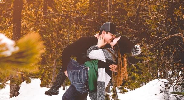 Shenae Collie and Aaron Mullane's Wedding Website