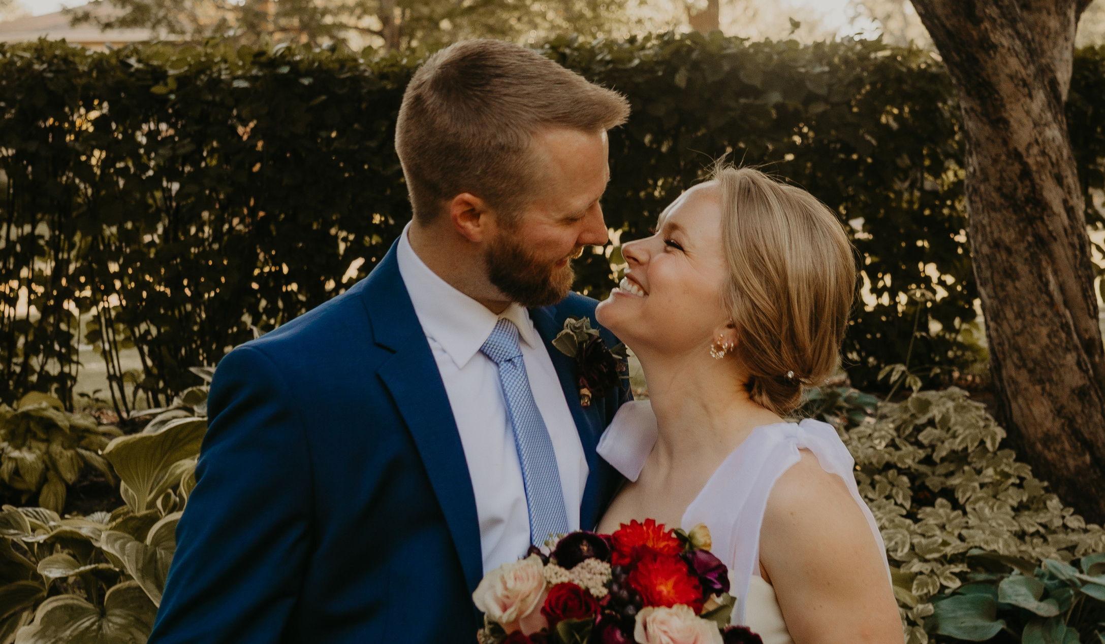 Perrin Thomas-Gullickson and Joe Gullickson's Wedding Website