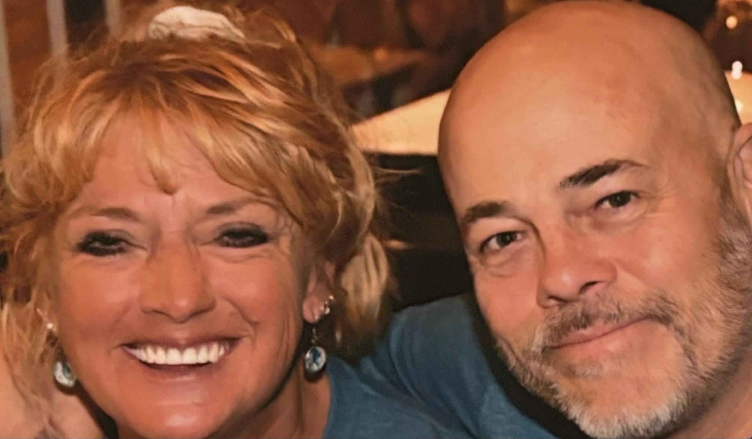 Lisa Alley and Tony Brooks' Wedding Website