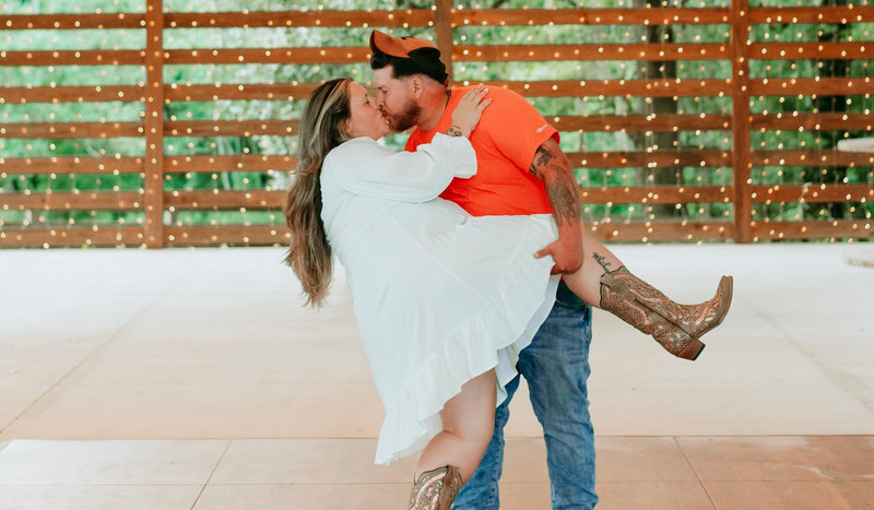 Alysa Brashear and Riley Crowe's Wedding Website