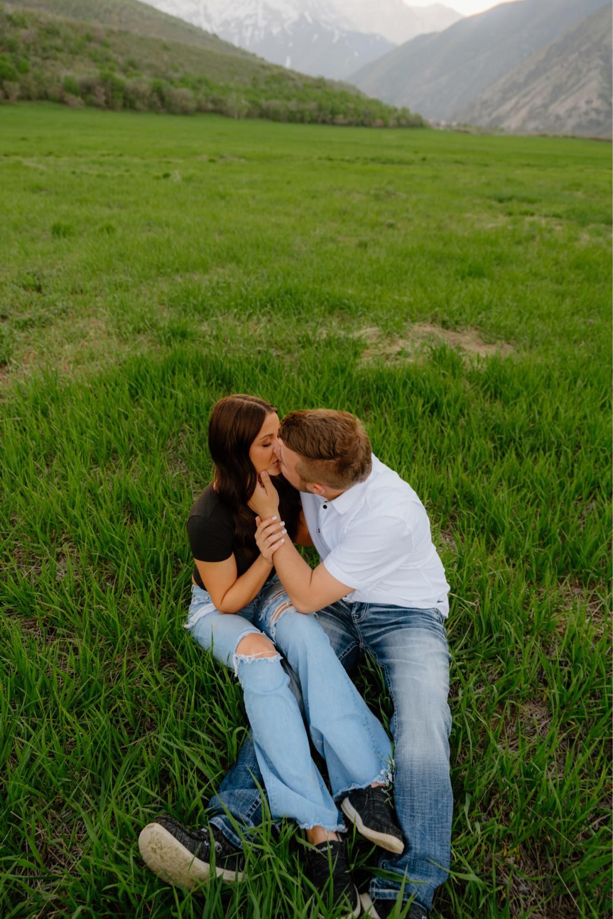 Hadlee Harris and Joshua Godfrey's Wedding Website