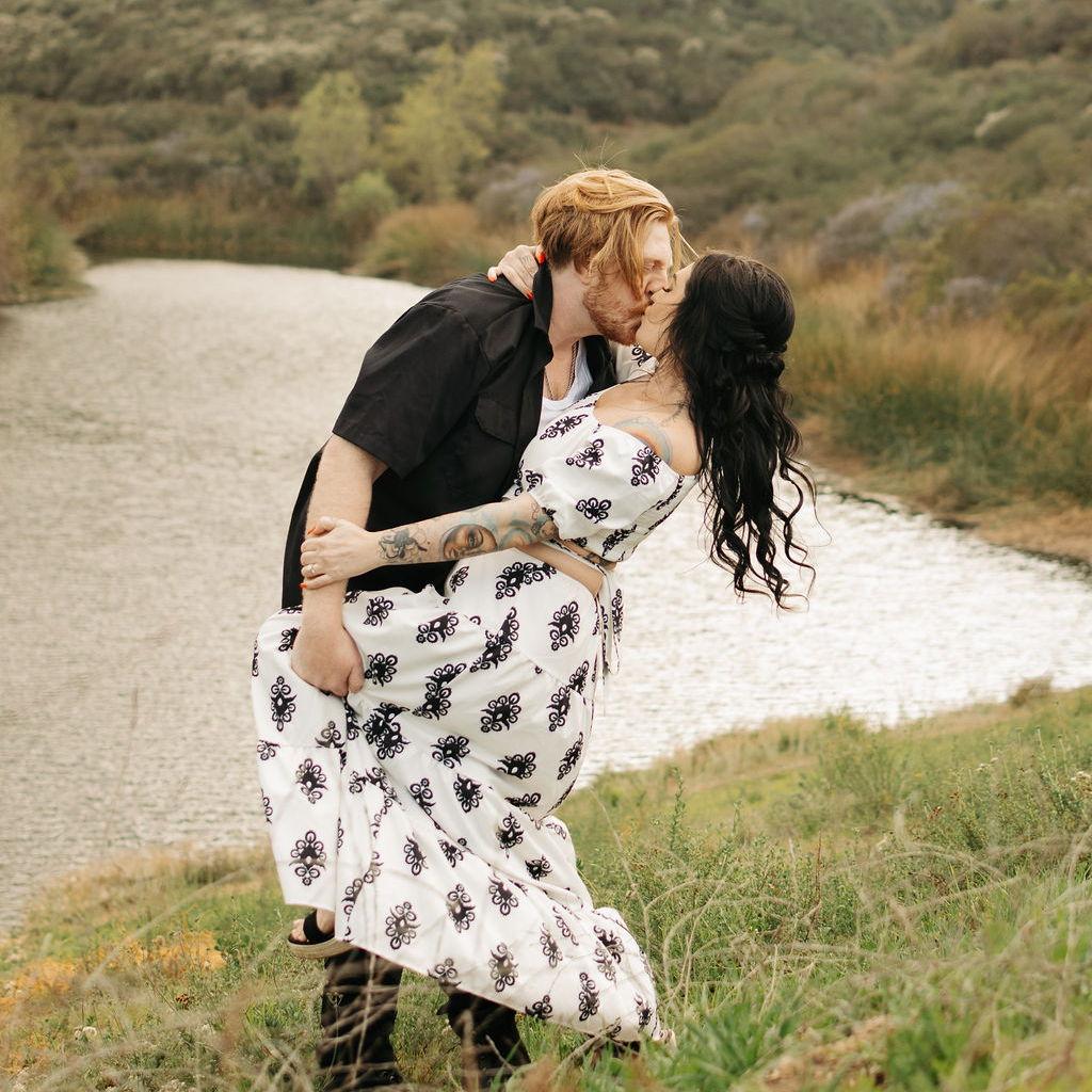 Niko Bowers and Lindsey Cass' Wedding Website