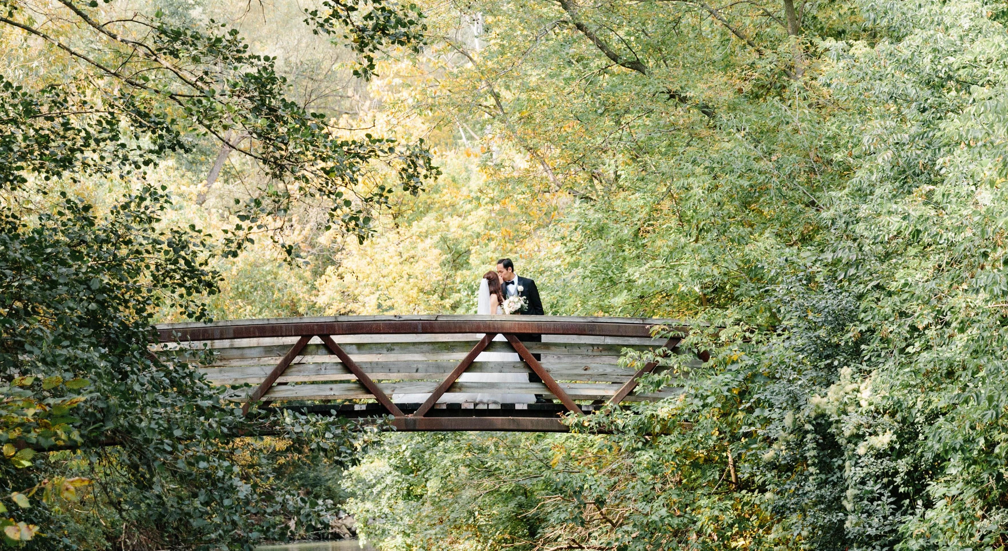 Lisa Chan and Darren Hu's Wedding Website