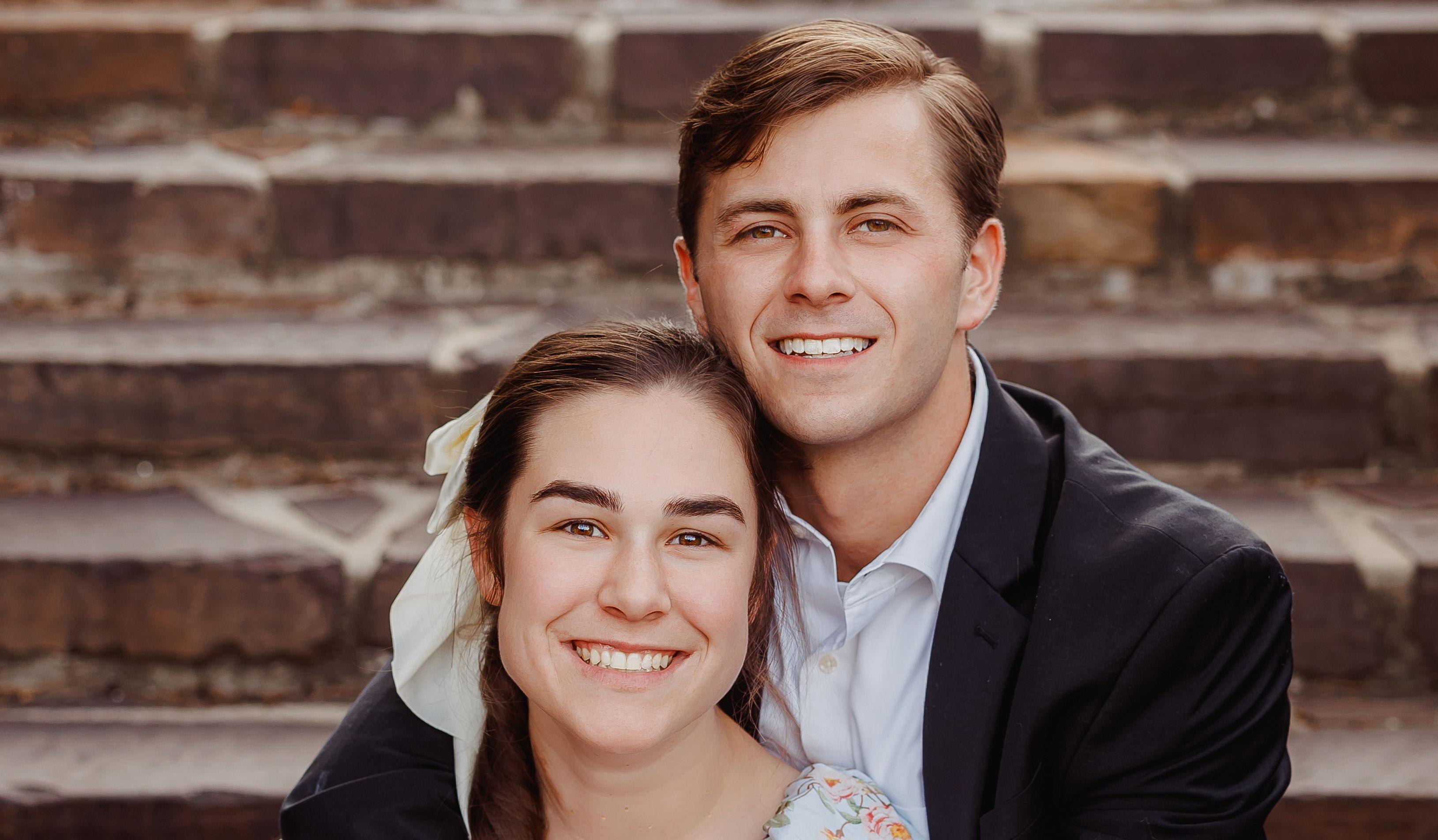 Victoria Lauren Calvert and Austin Levi Gross' Wedding Website