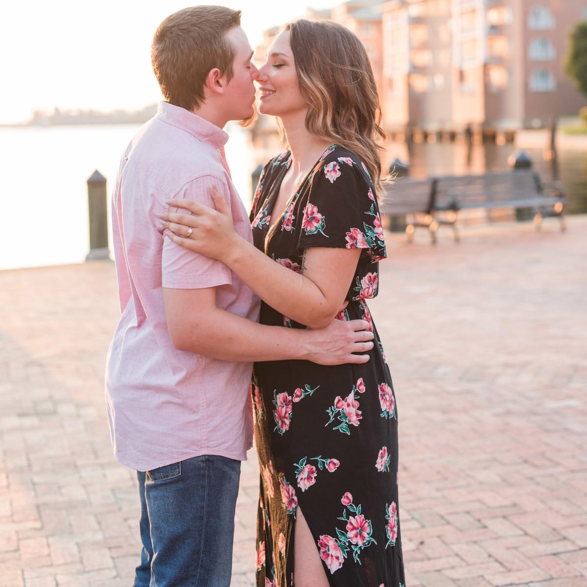 Rachel Fiscus and Alexander Sutherland's Wedding Website