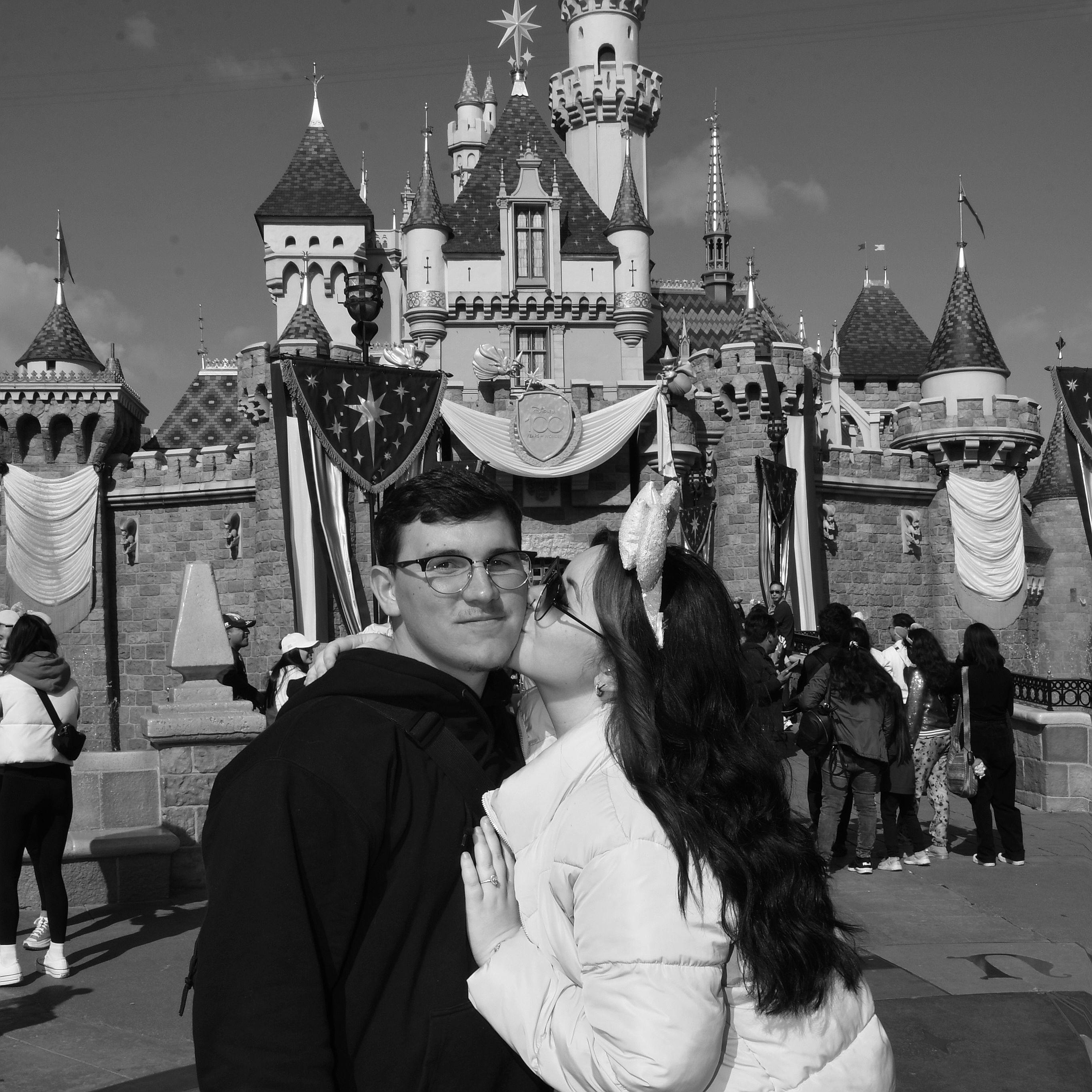 Monica Benevides and Jeffrey Elwart's Wedding Website