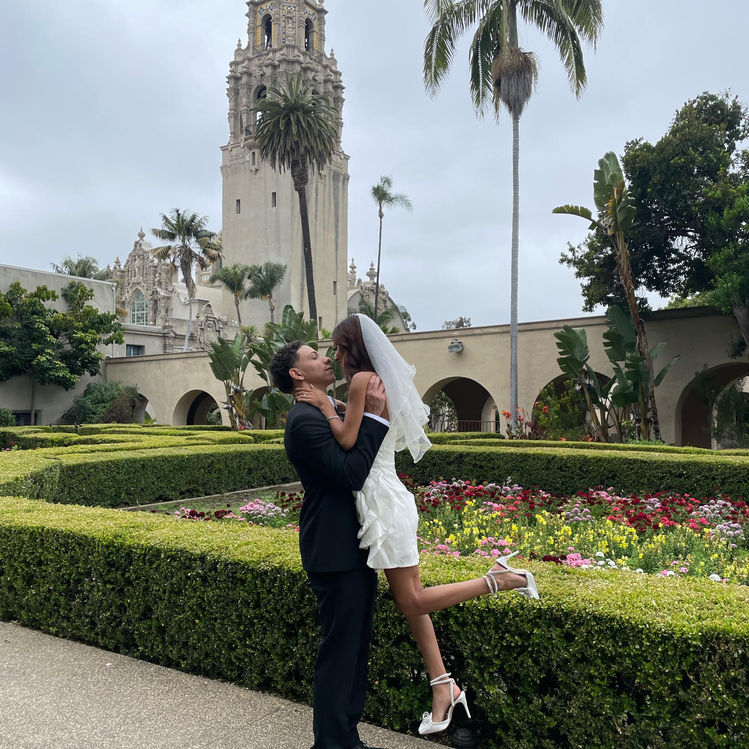 Claudia Carolina Segura and Kaden Daniel Taylor's Wedding Website