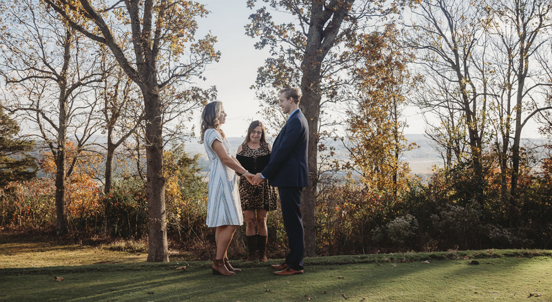 Hannah Hellyer and Andrew Falls' Wedding Website