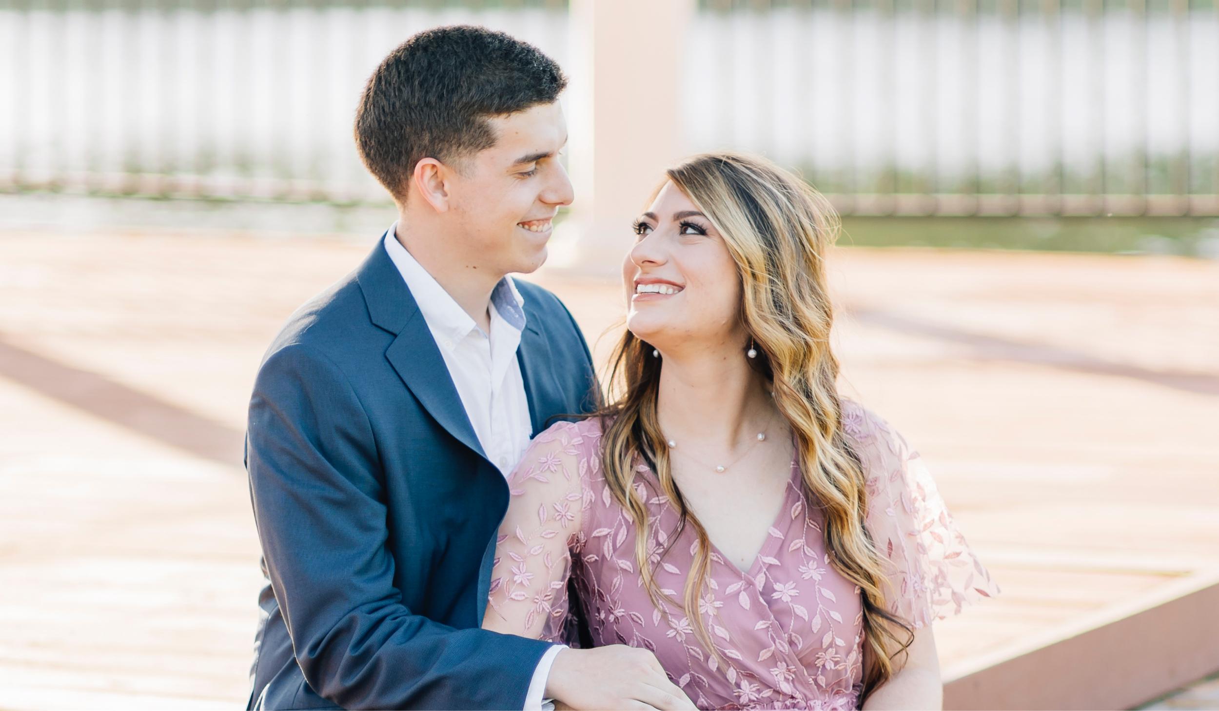 Alexis Wallace and Toxey Tuten's Wedding Website