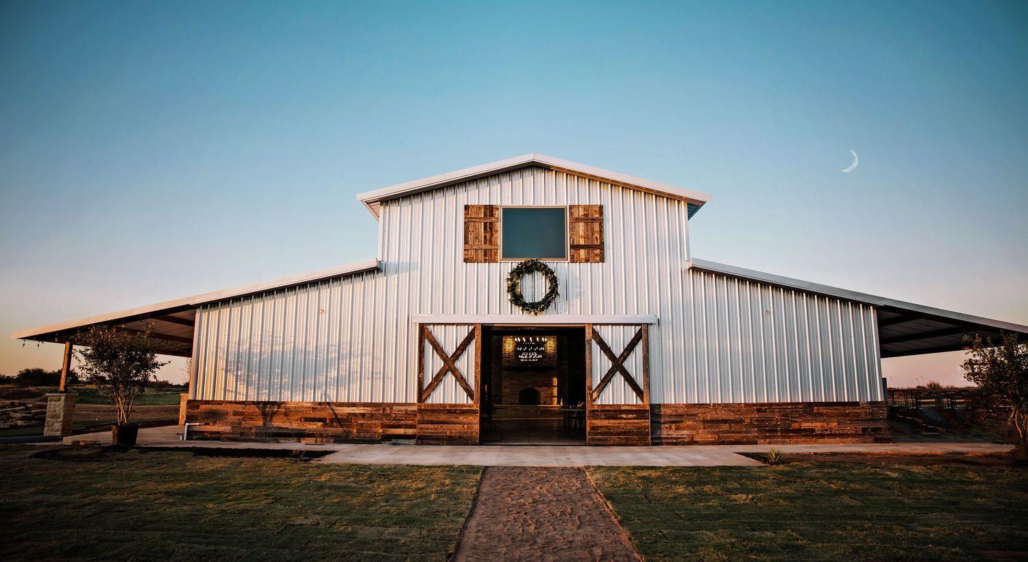 Sarah Lofton and Mark Thomas' Wedding Website