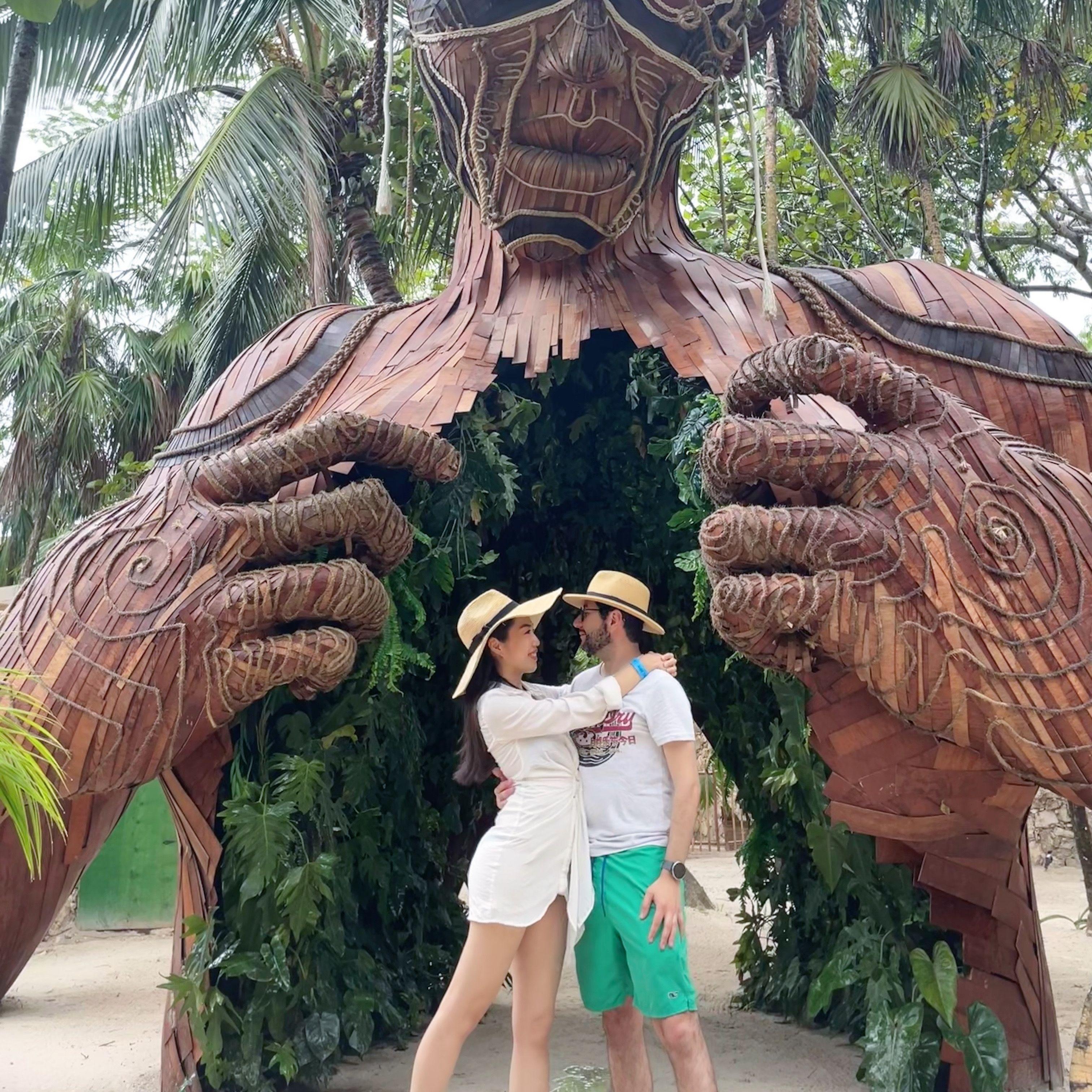 Mavis Chao and Roberto Albanés Martín's Wedding Website