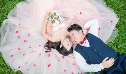 Velda Lim and Winson Ee's Wedding Website