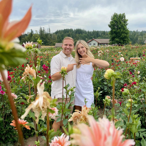 Brianna Kangas and Connor Bates' Wedding Website