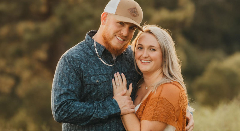 Alyssa Arnett and Aaron Grimm's Wedding Website