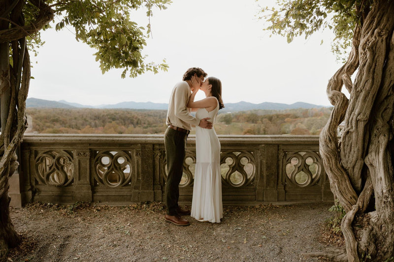 Alexa Weber and Jack Larose's Wedding Website