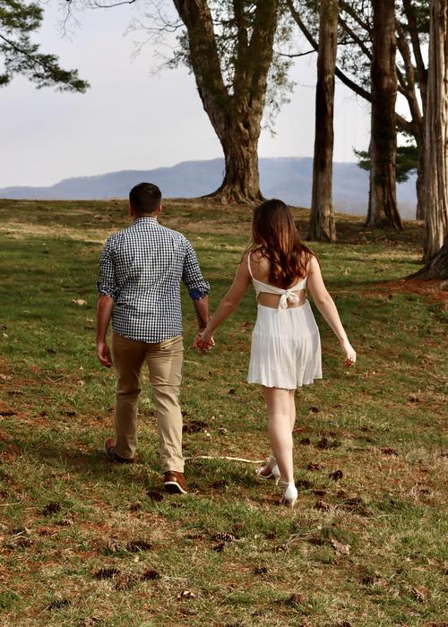 Kaitlyn Burns and Tyler Schlesinger's Wedding Website