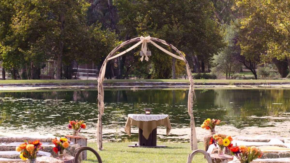 Pymm Ranch | Wedding Venues | Cost, Reviews & Photos | Zola