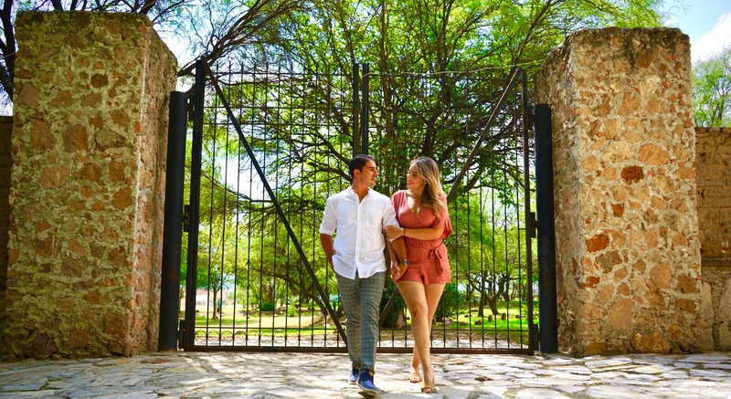 Lesley Figueroa and Manuel Esquer's Wedding Website