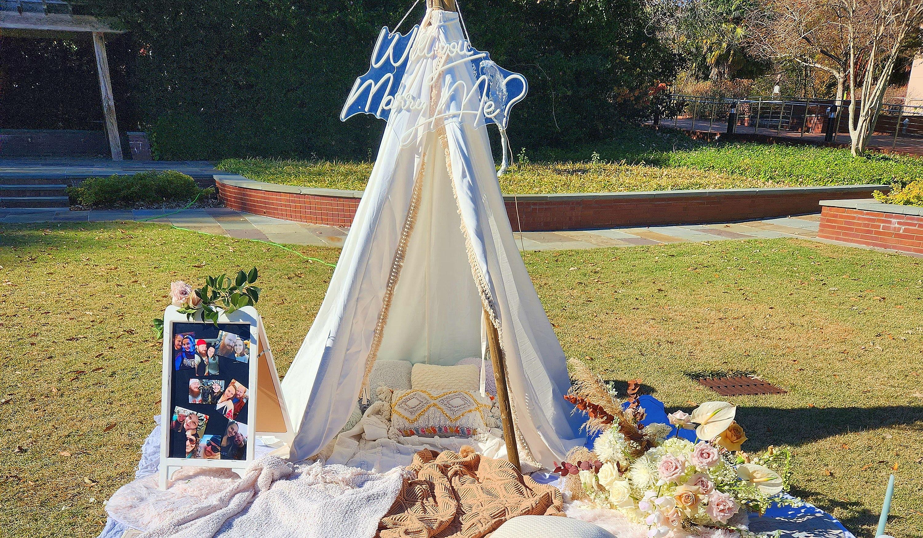 Rebecca Klinger and Ryan Wargo's Wedding Website