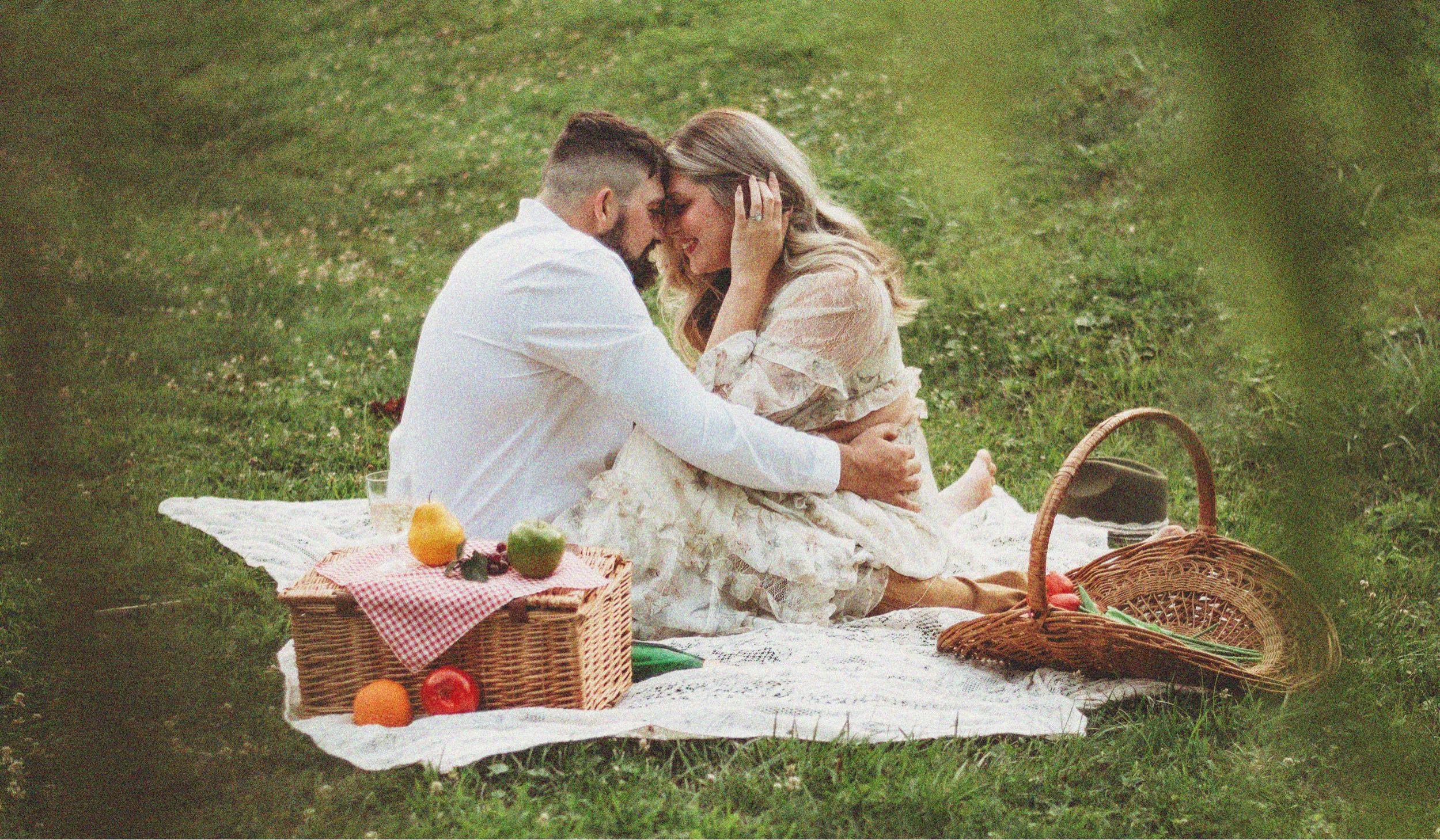 Amber Kerns and Hunter Collins' Wedding Website