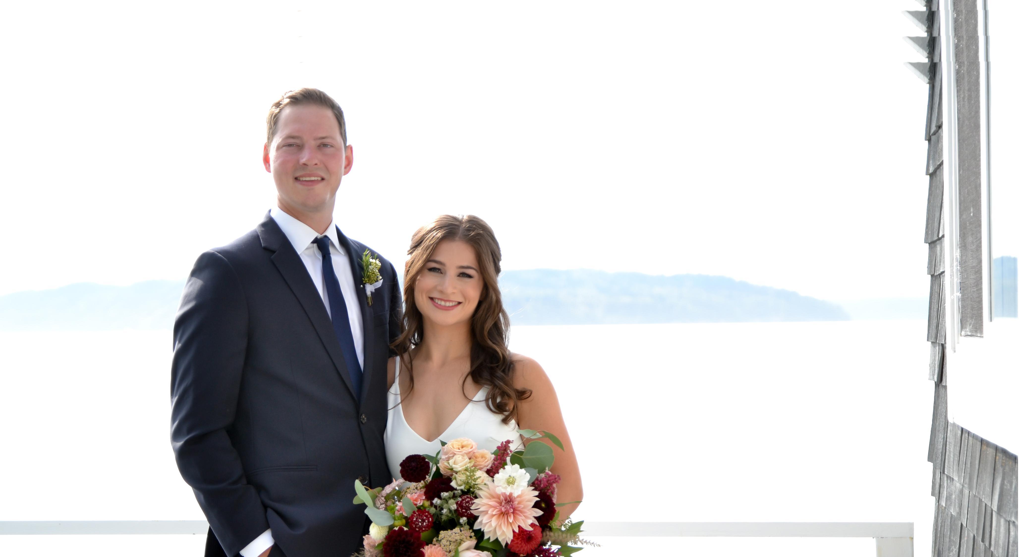 Regina Sologub and Grayson Grant's Wedding Website