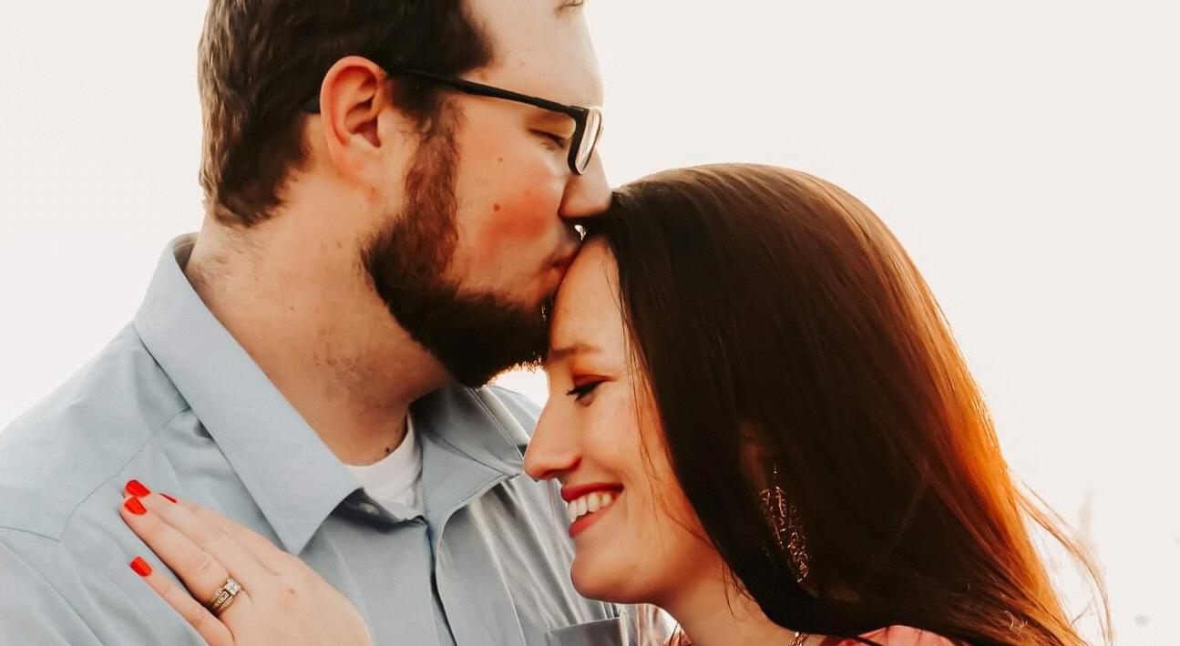 Miranda Lyons and Chase Deakle's Wedding Website
