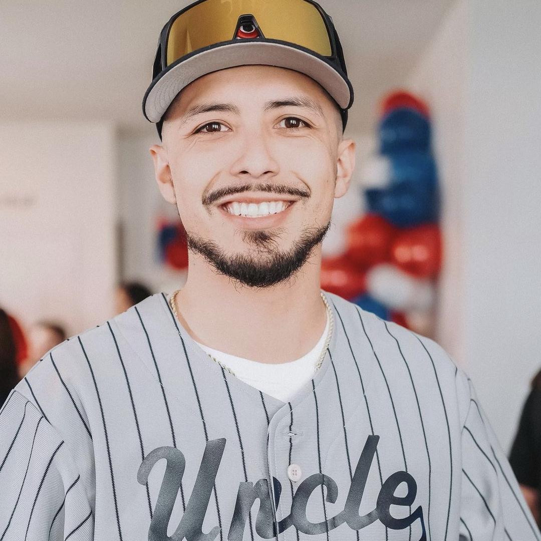 Melanie De La Luz and Jessie Alvarado's Wedding Website