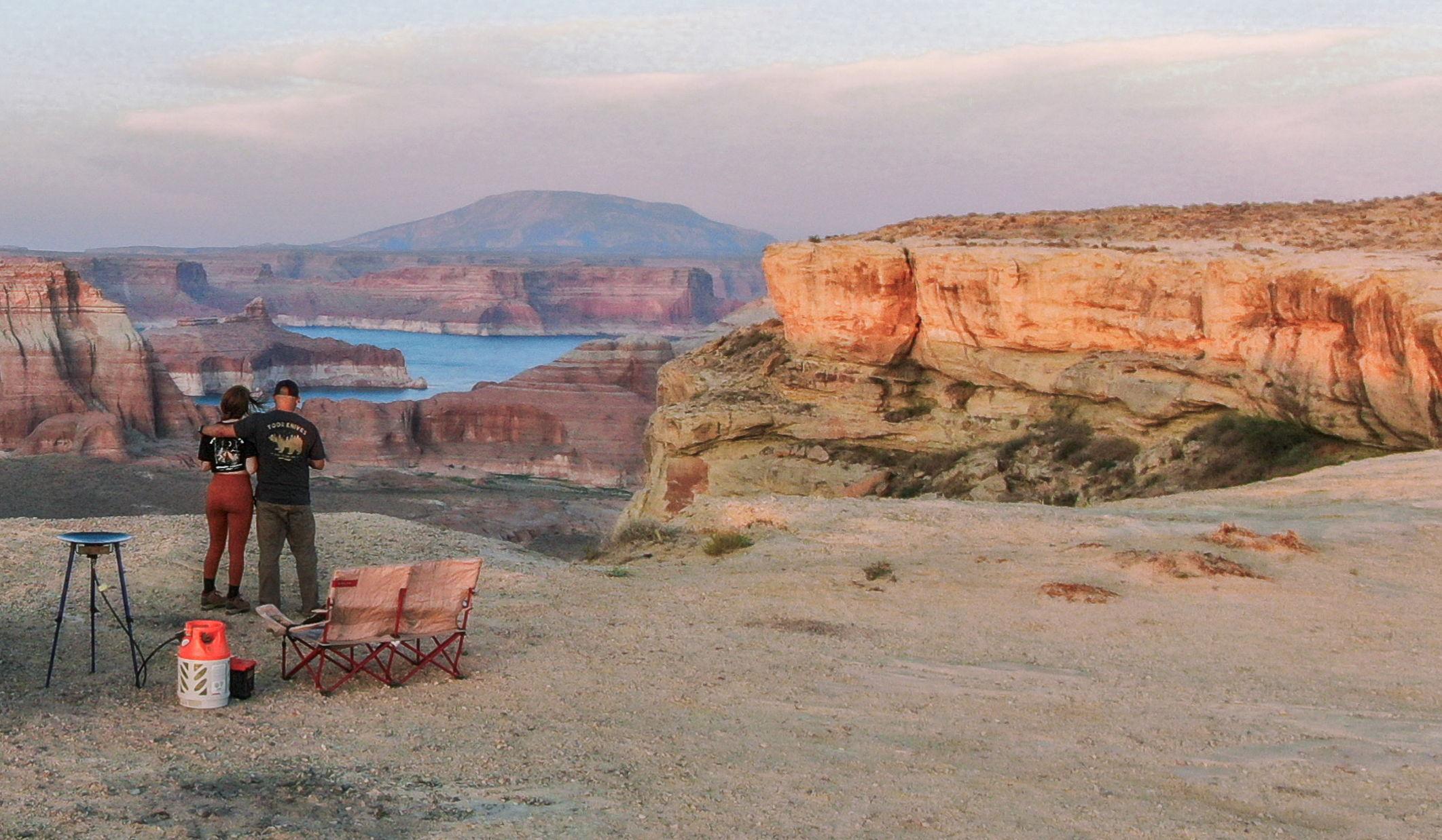 Jessica Kashou and Jonathan Munoz's Wedding Website