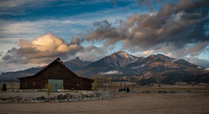 Amanda Gwinn and Mathew Robles' Wedding Website