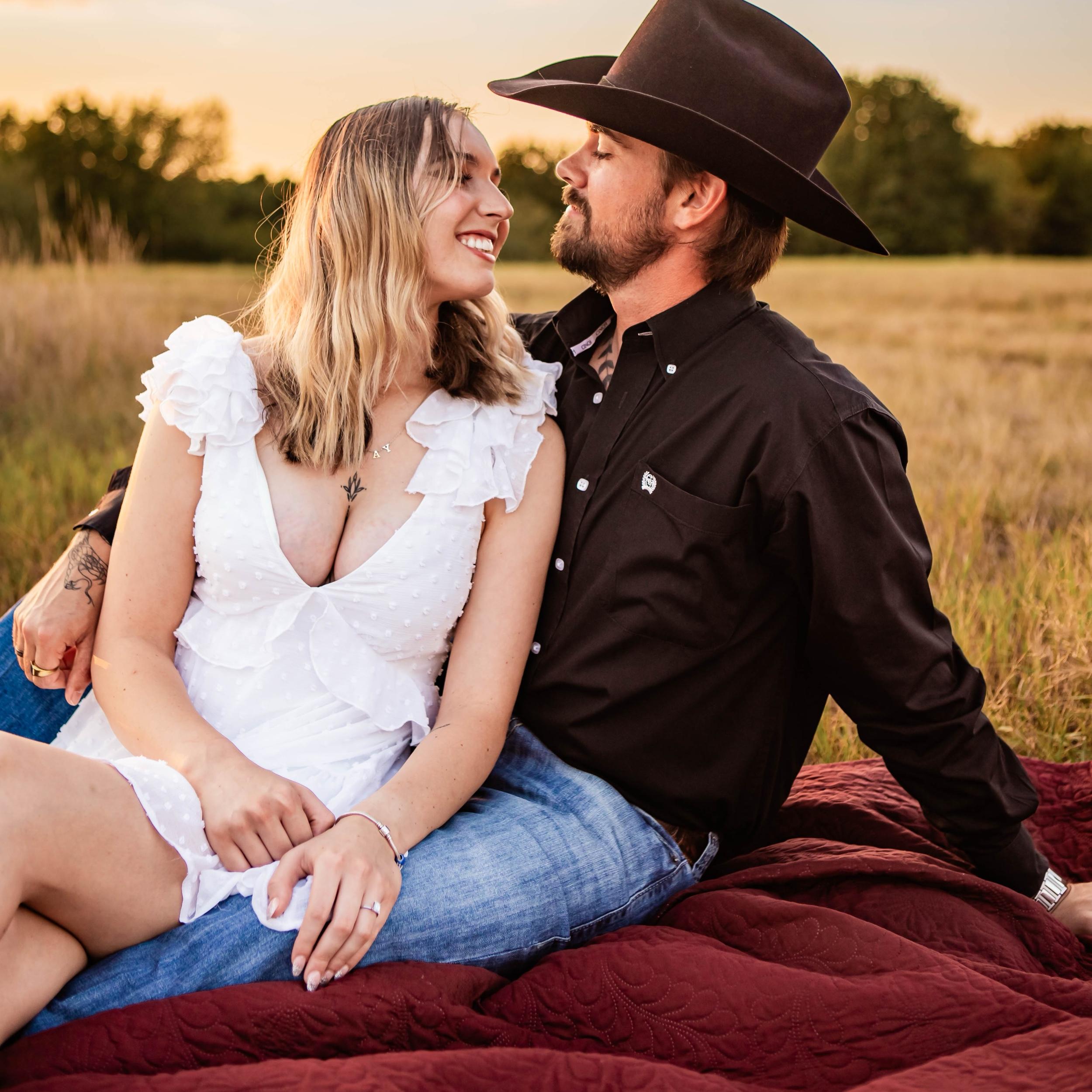 Tami Larity and Raymond Cartwright's Wedding Website