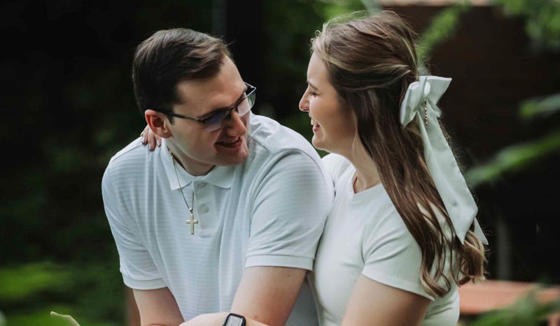 Keerra Marion Holzapfel and Anthony Jacob Pitrello's Wedding Website