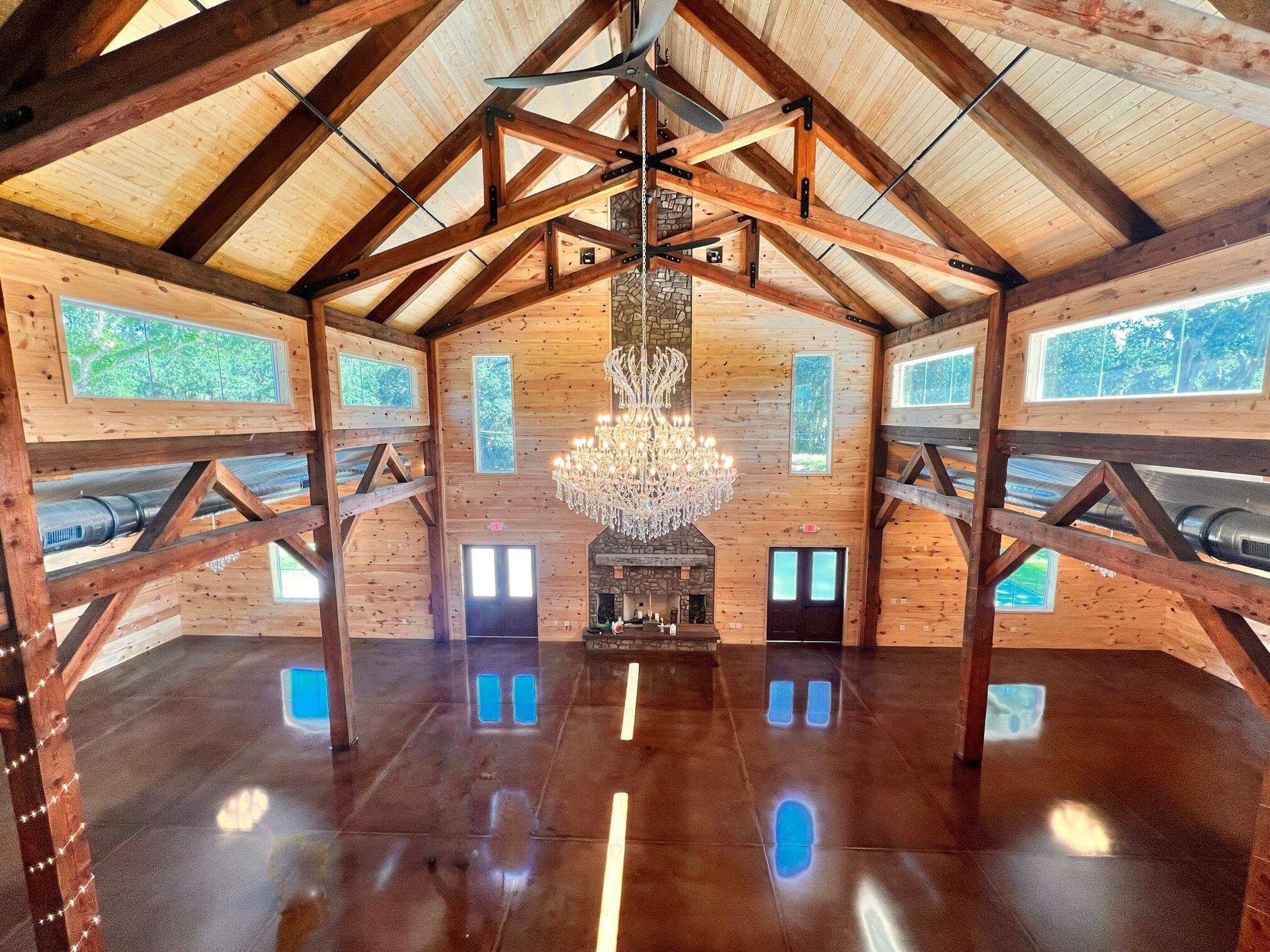 The Sugar Barn | Wedding Venues | Cost, Reviews & Photos | Zola