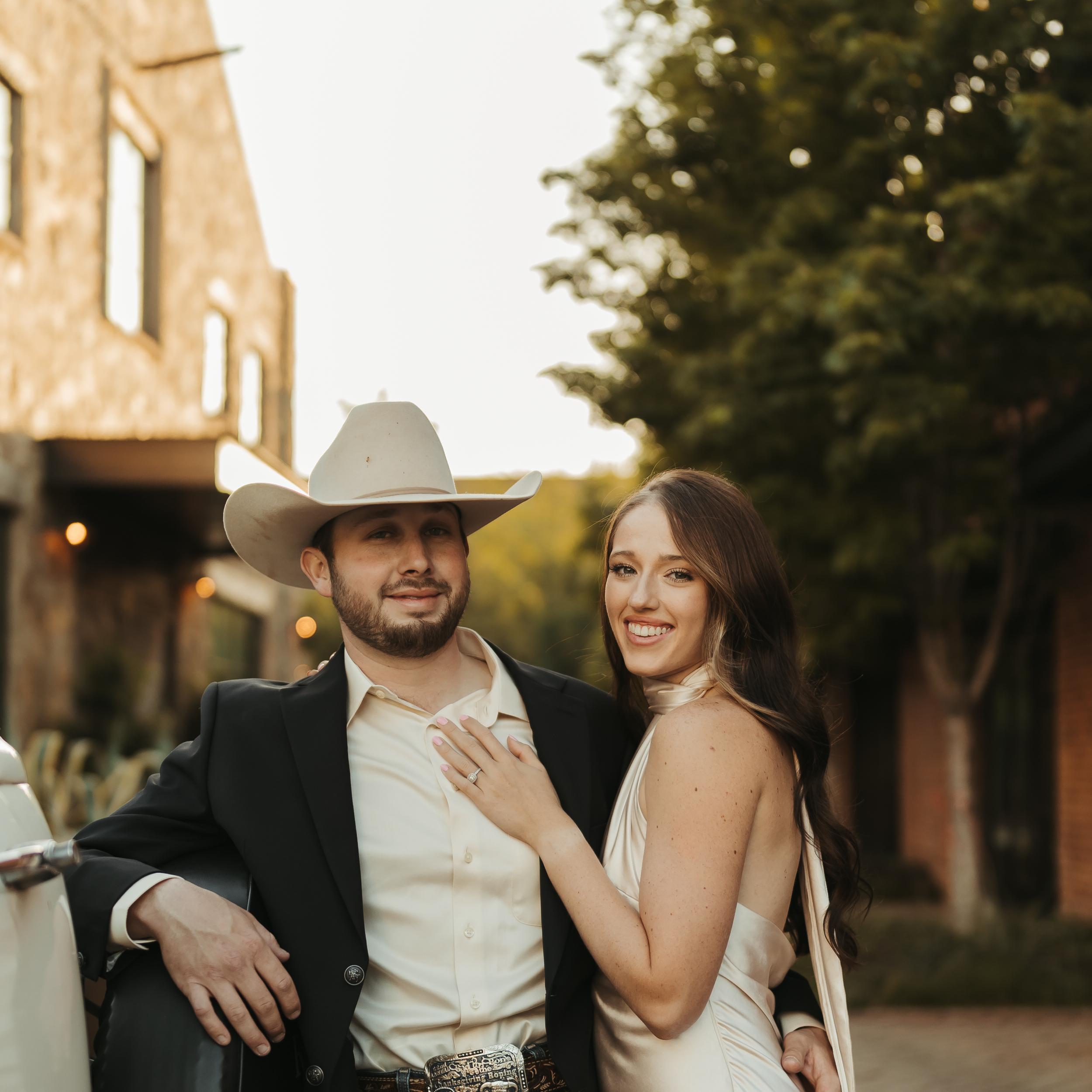 LeAnna Morgan and Justin Theis' Wedding Website