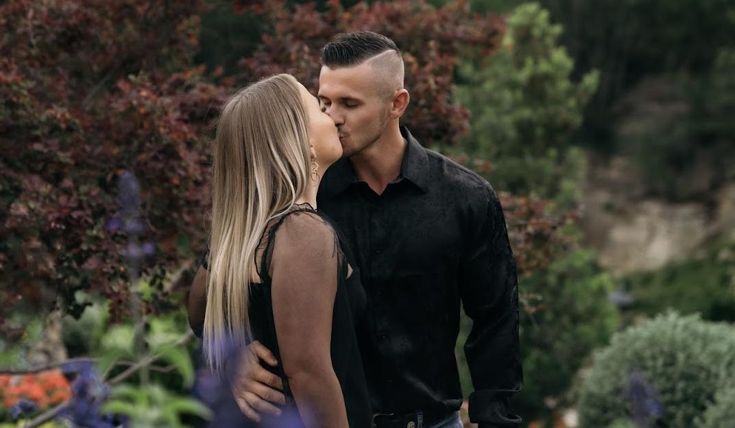 Diamond Carl and Dusty Mosier's Wedding Website