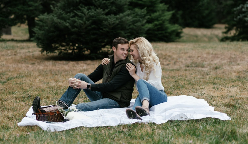 Alexis Simmons and Chase Thompson's Wedding Website